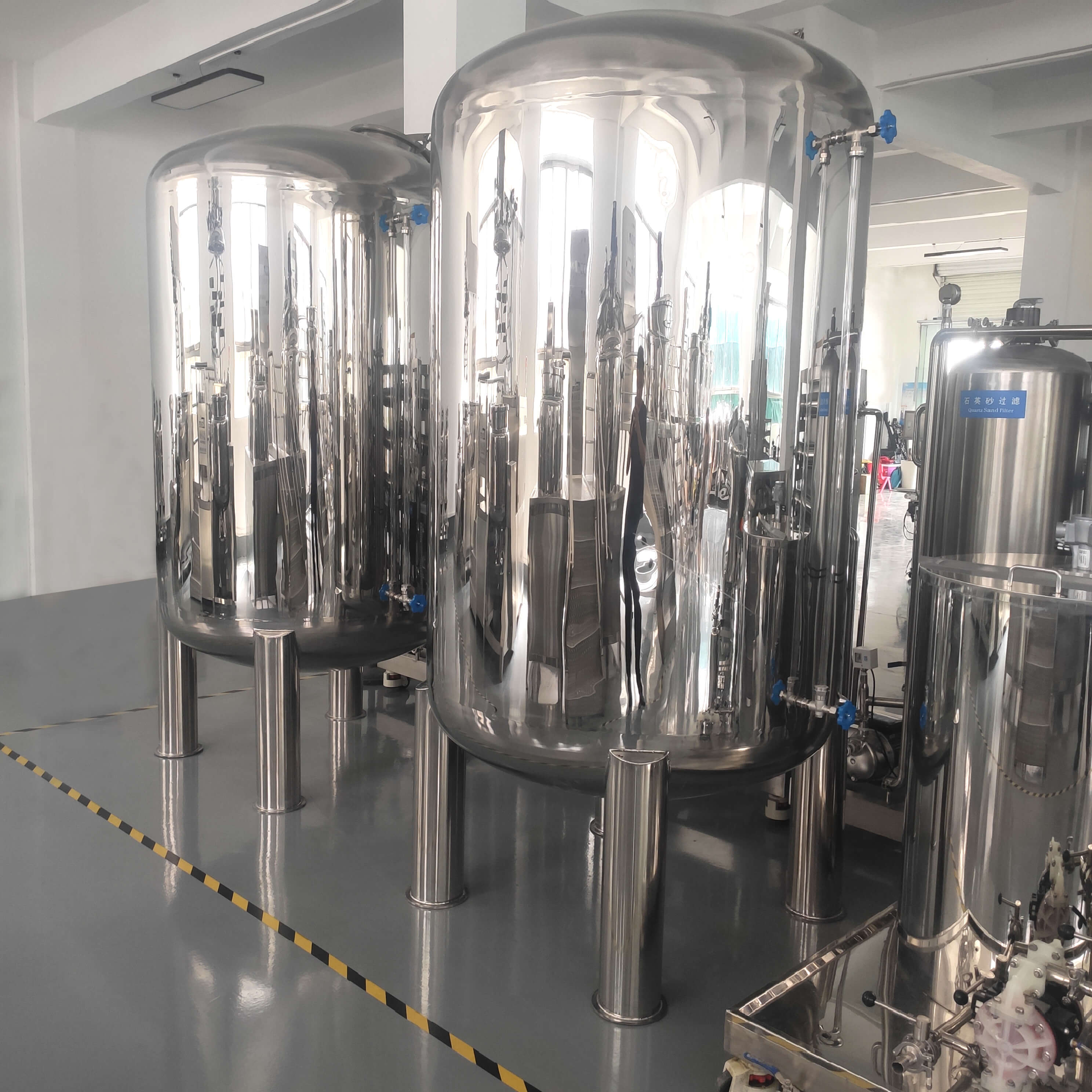 2000L Sterile Vertical Liquid Cream Stainless Steel Storage Tank - IMMAY